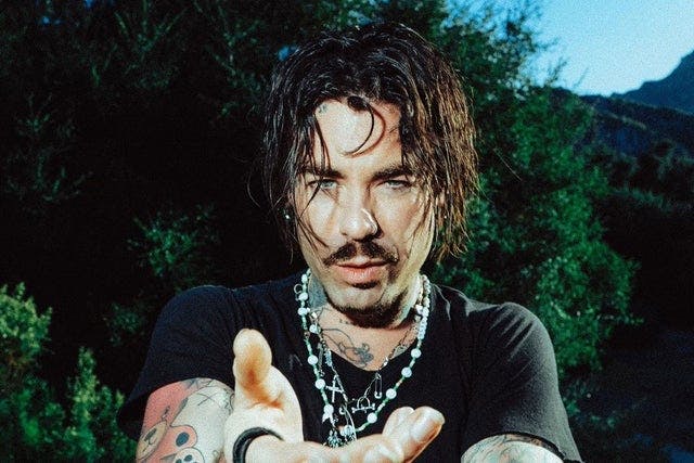 Mod Sun & lovelytheband: Here's Your Flowers Tour at Saint Andrew's ...